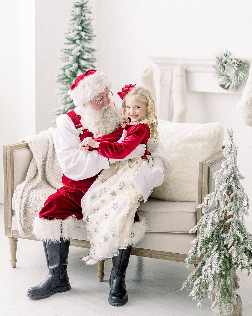 Dallas Santa Sessions | The Santa Experience | 2021 - Showit Blog
