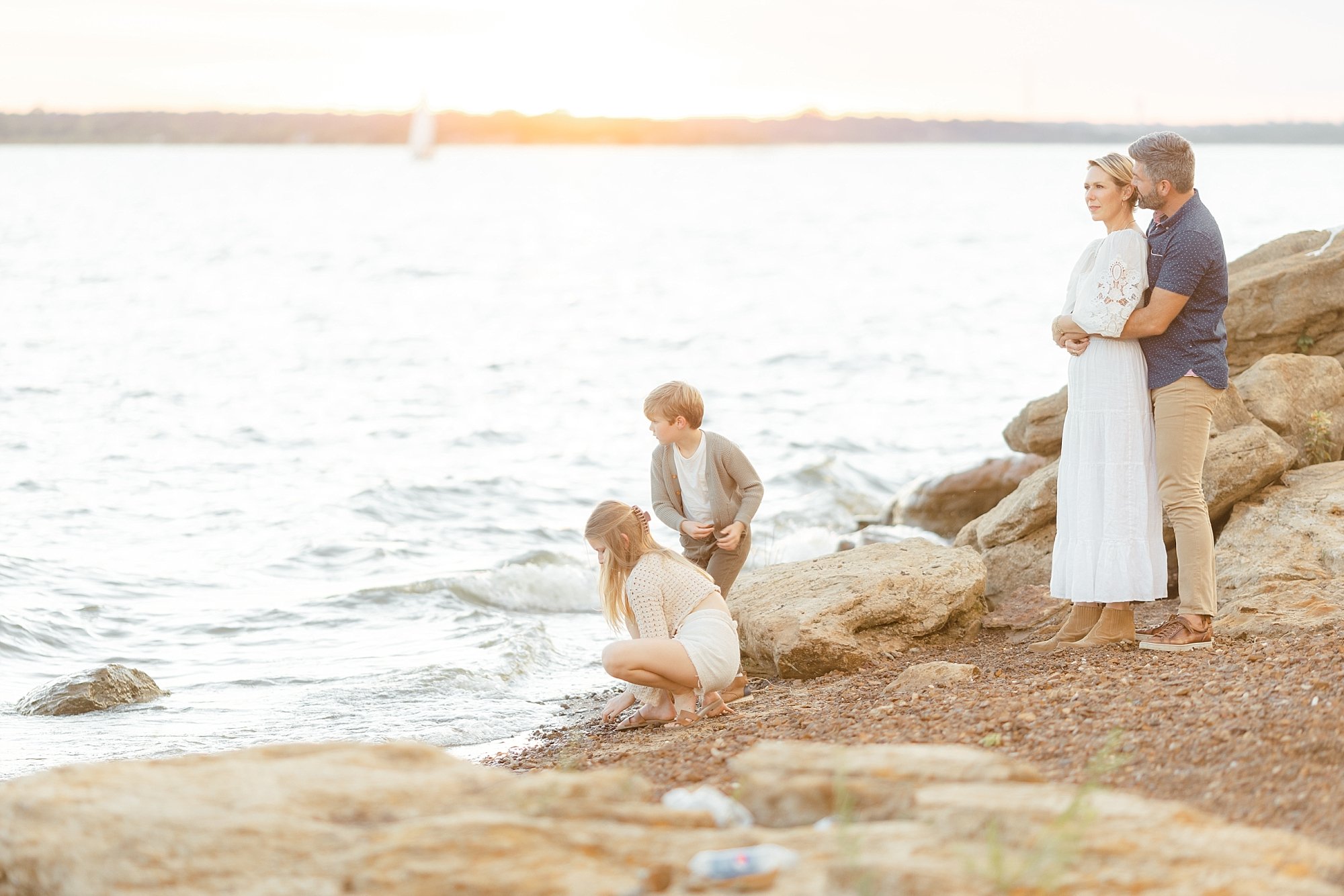 Why Grapevine Lake Might Be The Best For Family Photos - Showit Blog